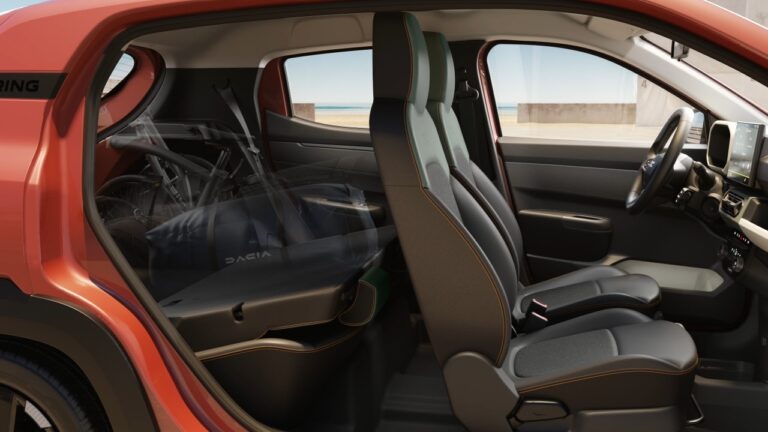 Dacia Spring | Holden Group